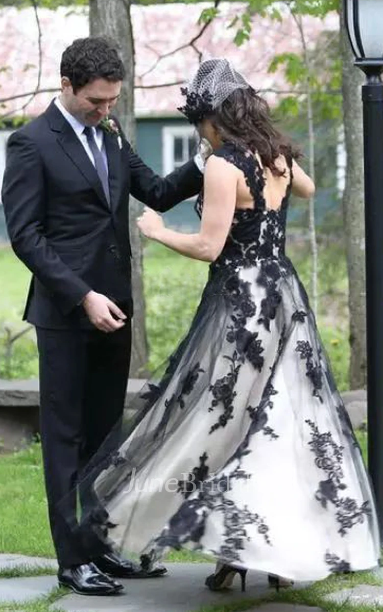 Vintage Gothic Lace Black and White Wedding Dress Floral A Vintage Gothic Lace Black and White Wedding Dress Floral A